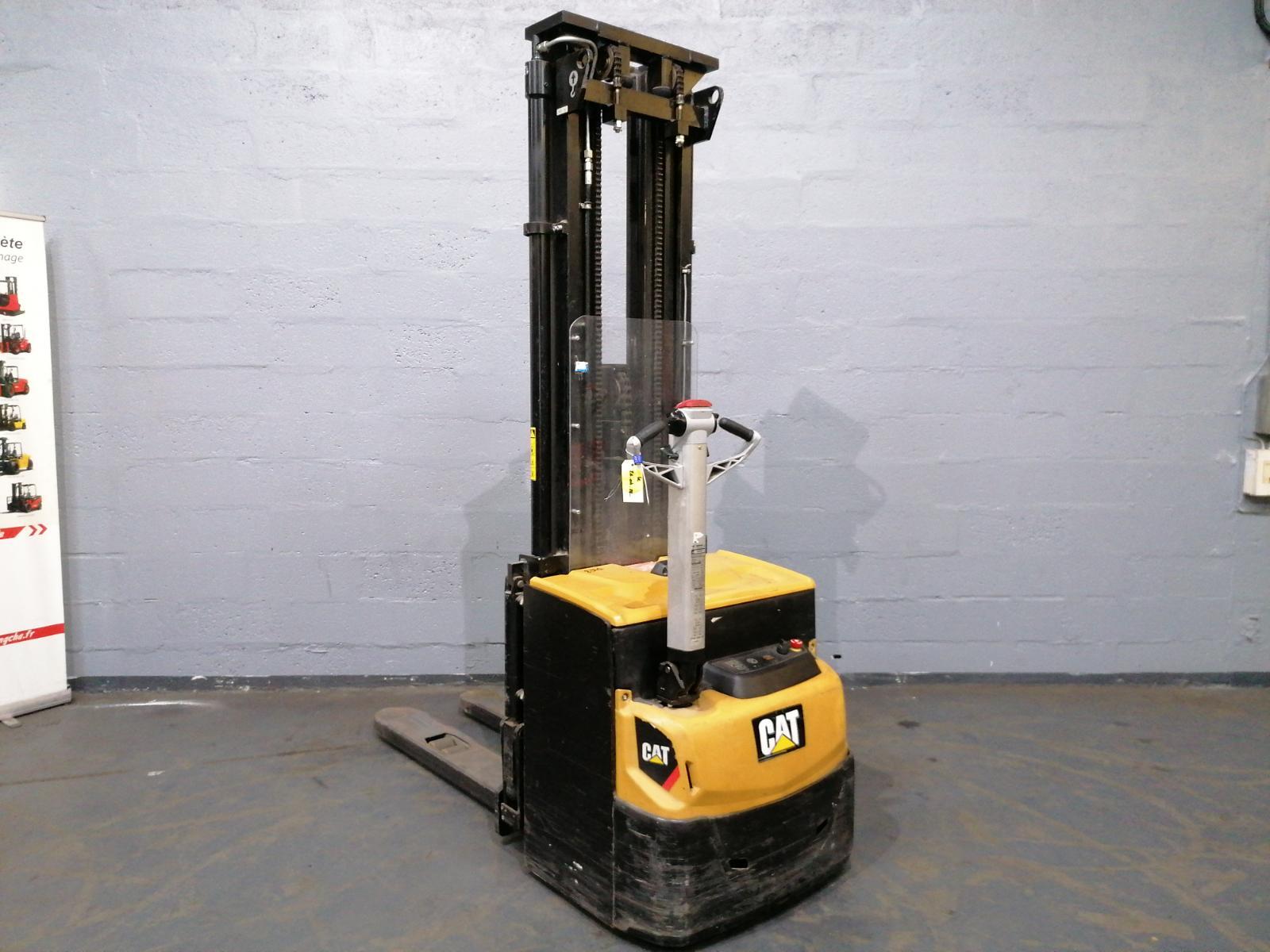 Gerbeur accompagnant Caterpillar NSP16N2 à vendre sur CAPM Europe